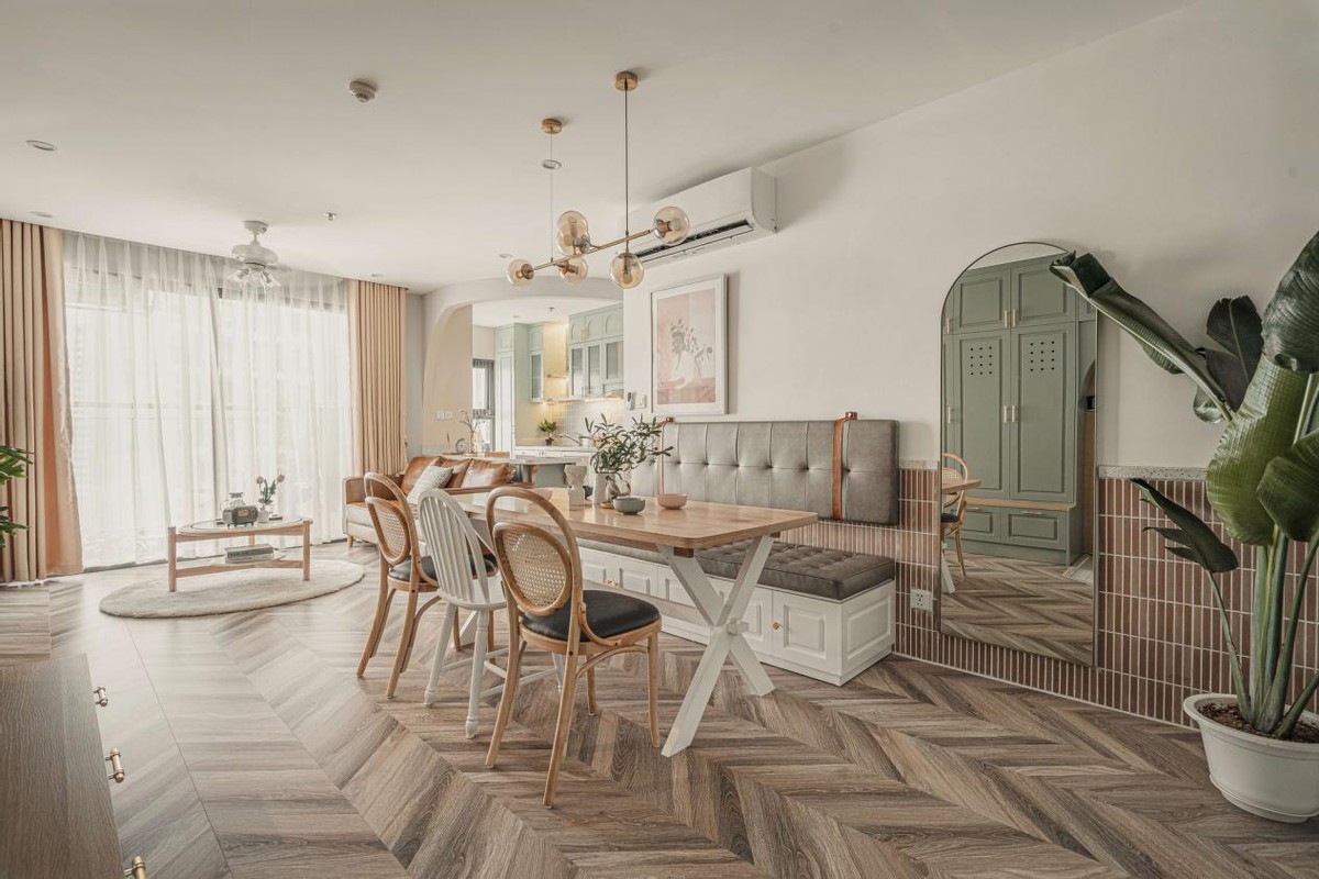 A small three-bedroom house of 98 square meters in the suite, there are ...