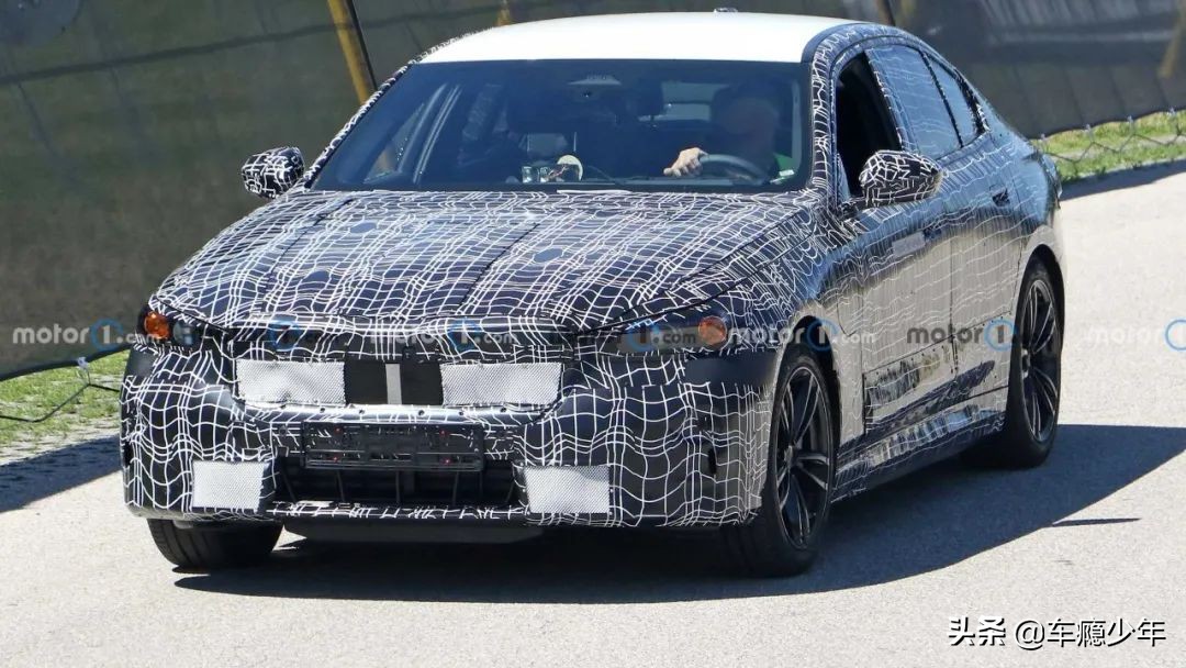 The pure electric BMW 5 Series is coming!i530, i540 xDrive, i5 M50 ...