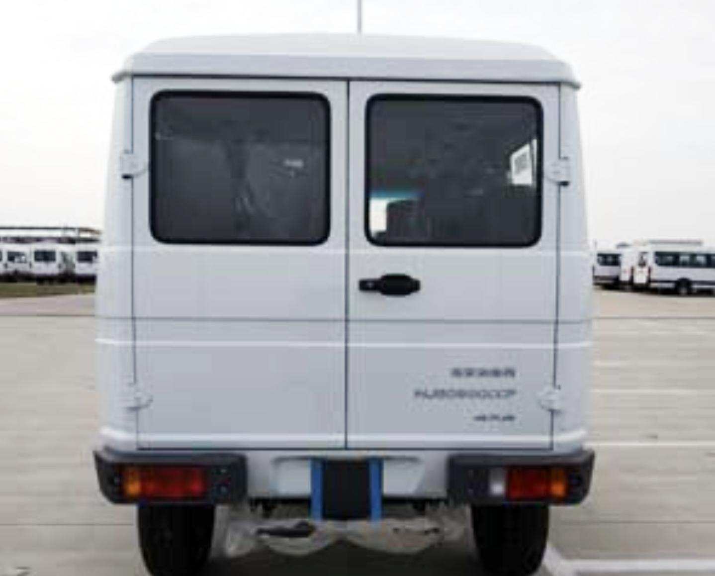 The real car of the new Iveco 2056 is exposed, with a new front face, 2 ...