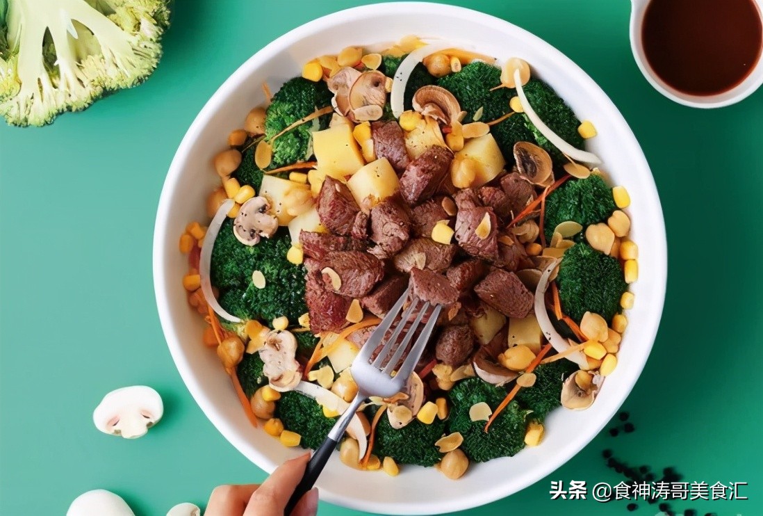 Three meals a day for a Monaco family, what do they like to eat, and ...