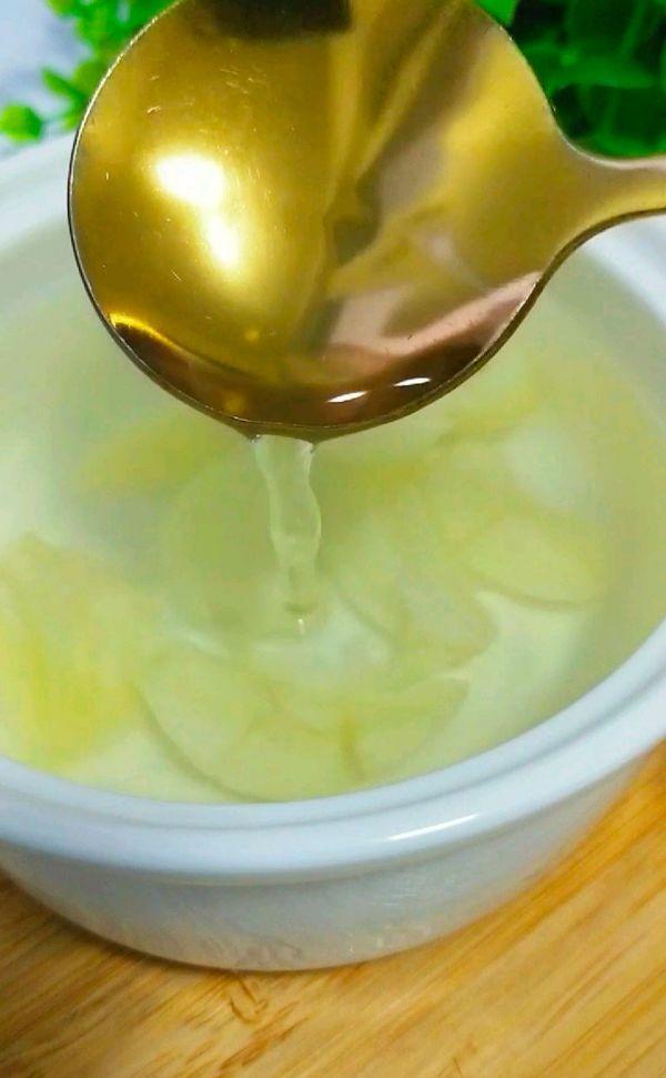 Garlic rock sugar water to relieve cough and reduce phlegm - iMedia