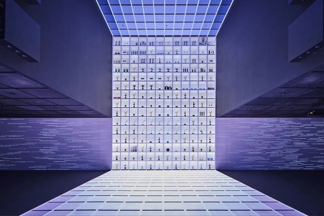 Visit to Korea's "HYBE INSIGHT" Museum!Experience the music road of ...