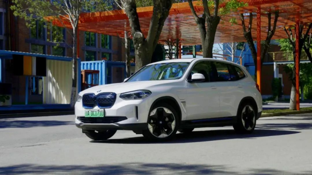 BMW iX3 Enjoy pure electric pleasure and BMW fun at the same time - iNEWS