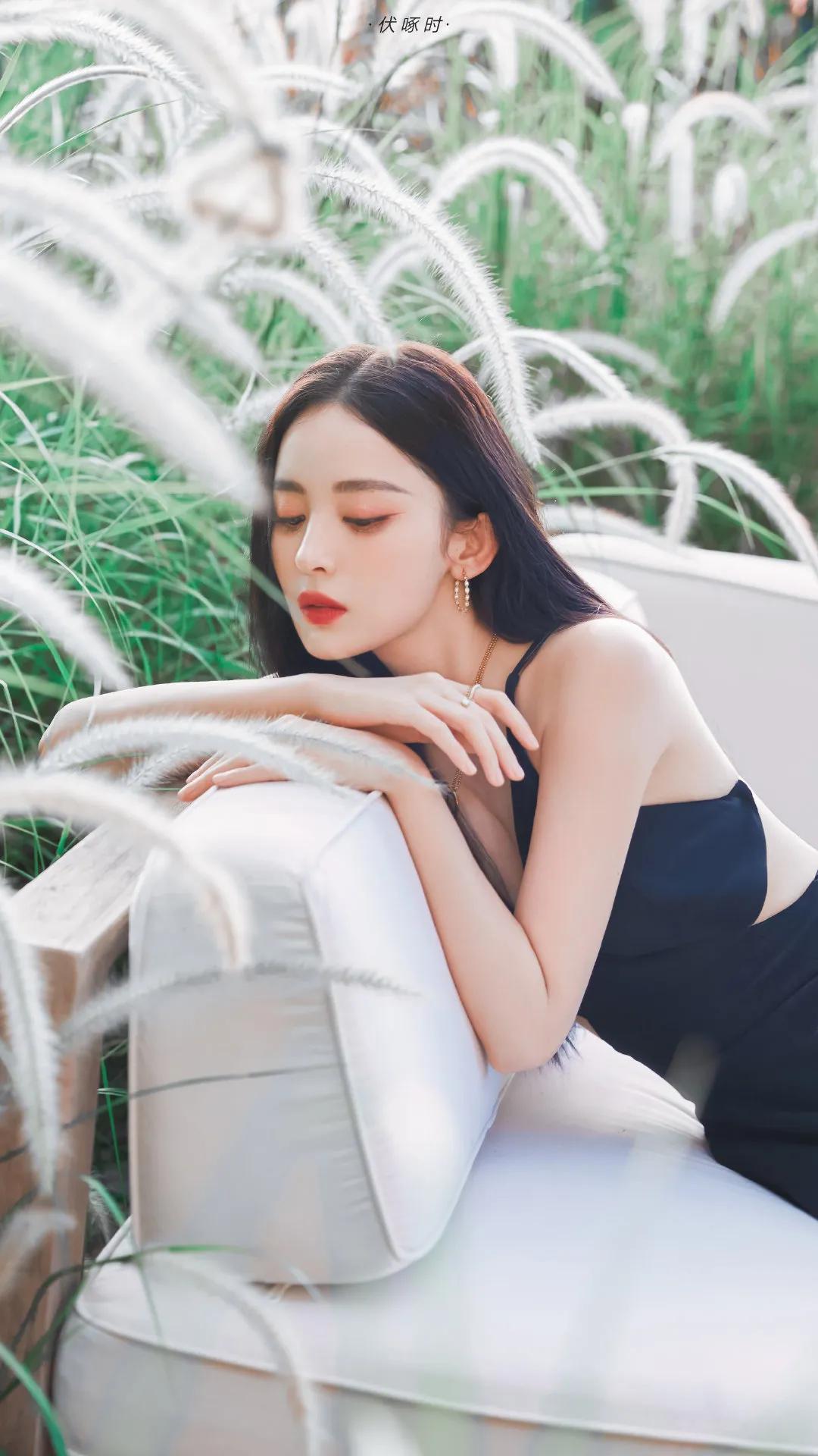 Guli Nazha's best photo shoot of the year, glamorous and elegant ...