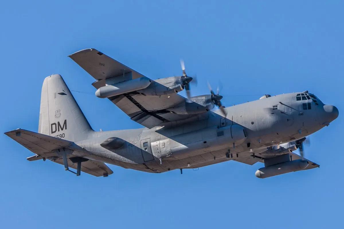 The U.S. military upgrades its "compass call" communications jammer and ...