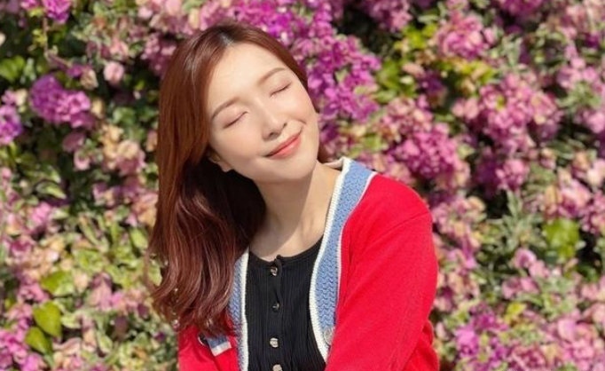 Liang Luo Shi became a wealthy abandoned wife, Guo Jiawen had a hard ...