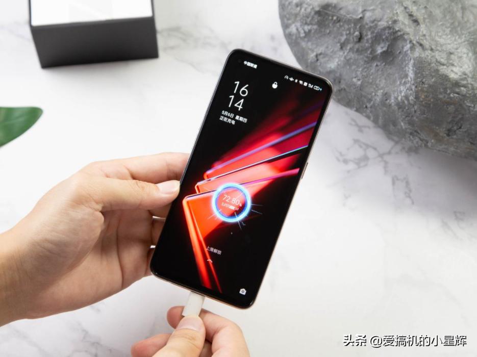 The running score is up to 710,000, 8GB+128GB+60W fast charge, OPPO ...