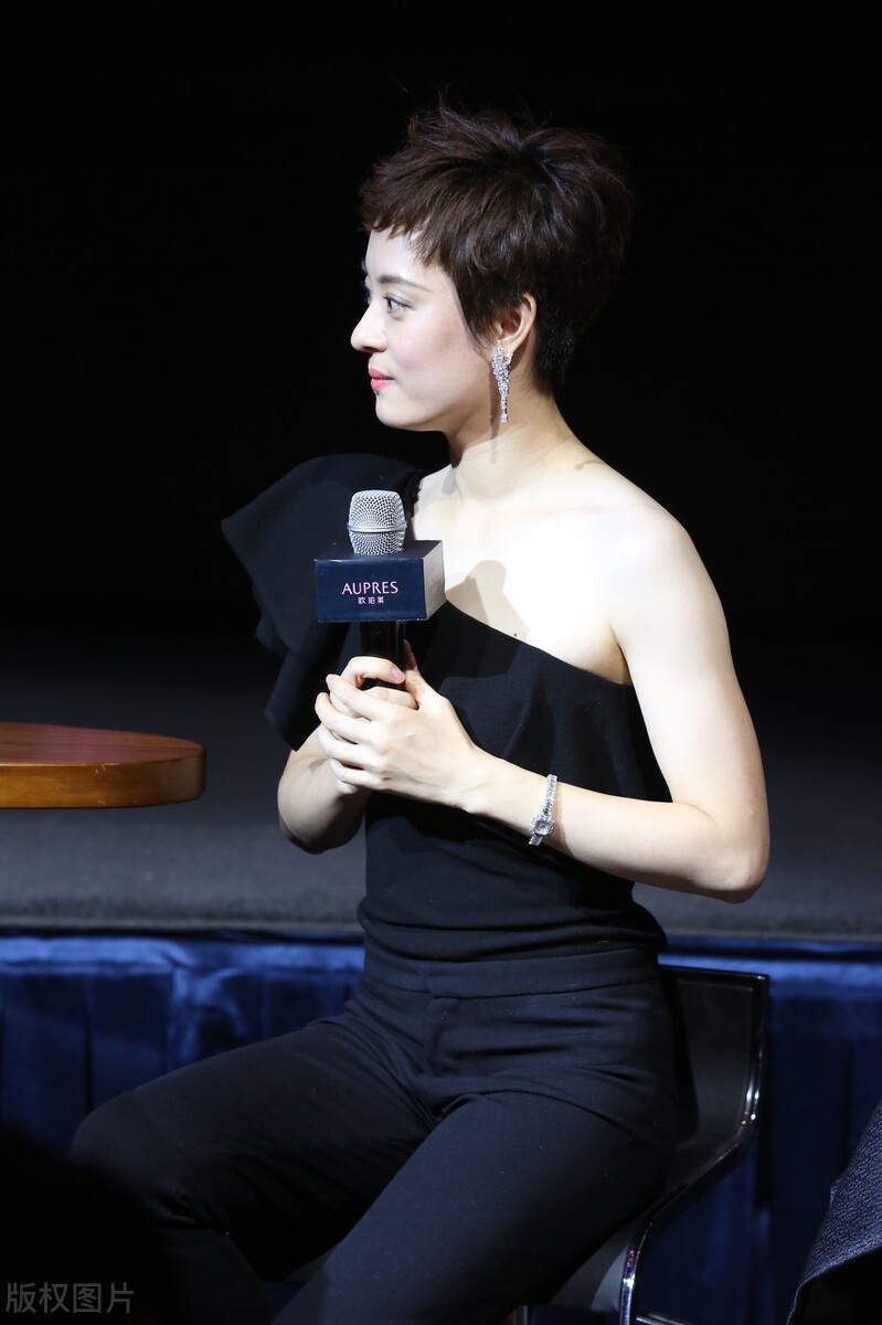 Sun Li, 40-year-old with two children, still looks so young. How does ...