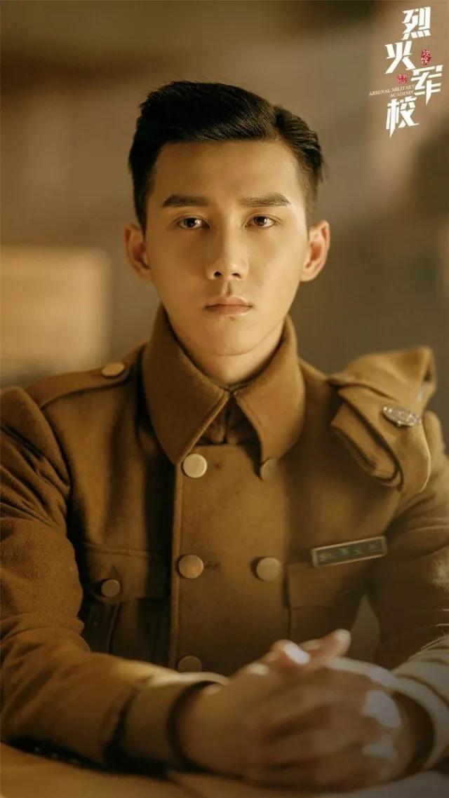 Look at Zhou Sheng's old hero, and then at Yulouchun's hero, ask for ...