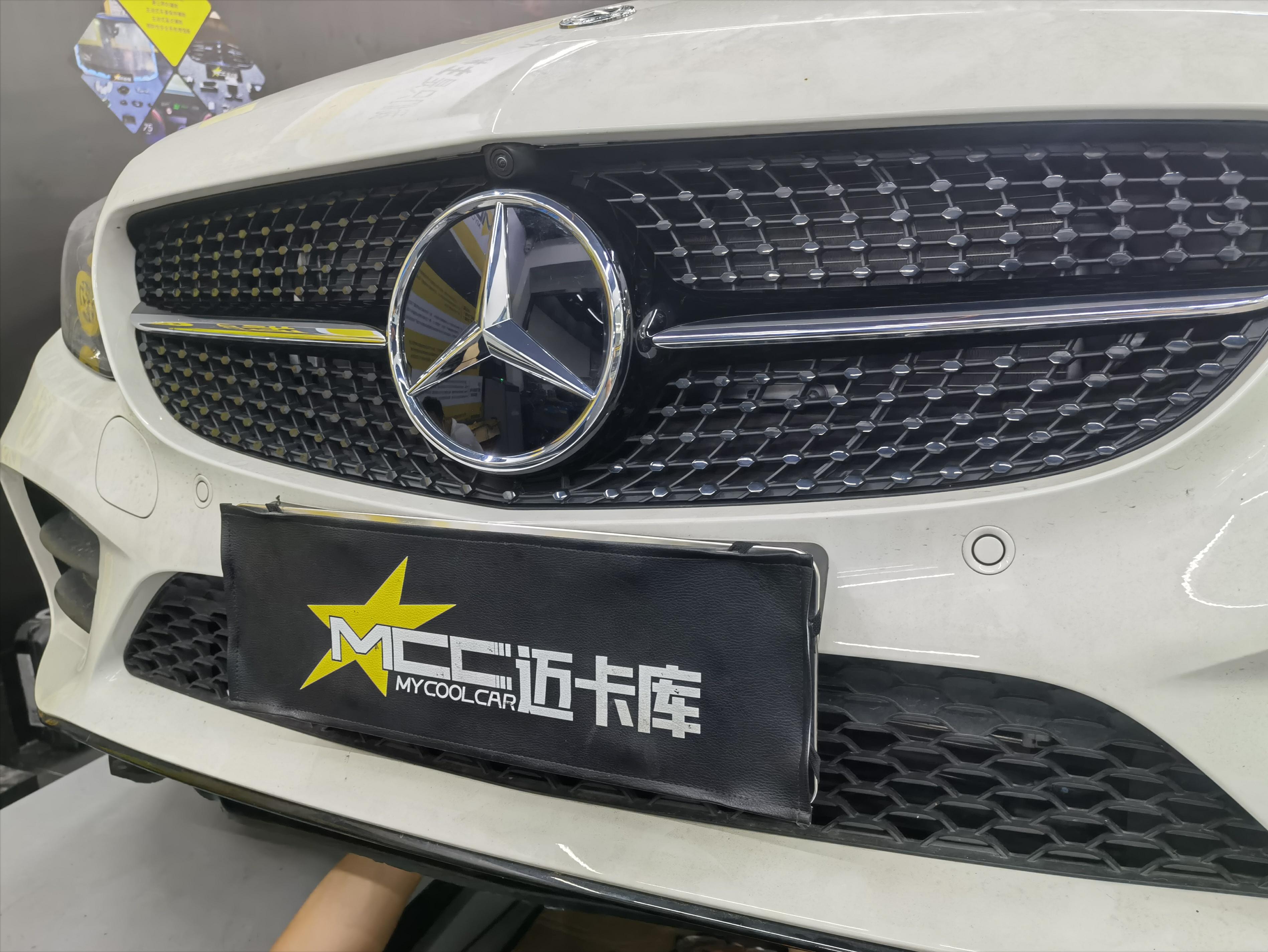 The comfort of Mercedes-Benz C!20 models of C260 upgraded with 360 ...