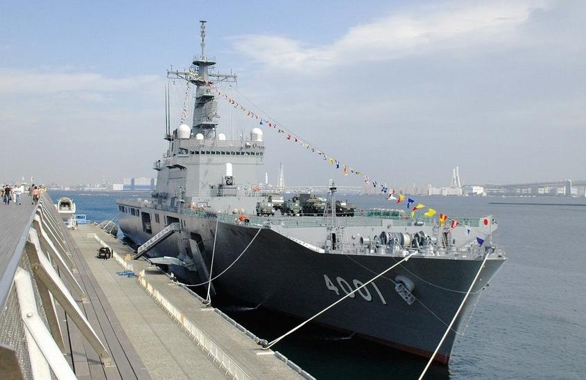 How strong is the Japanese Osumi-class landing ship?Can transport 15 ...
