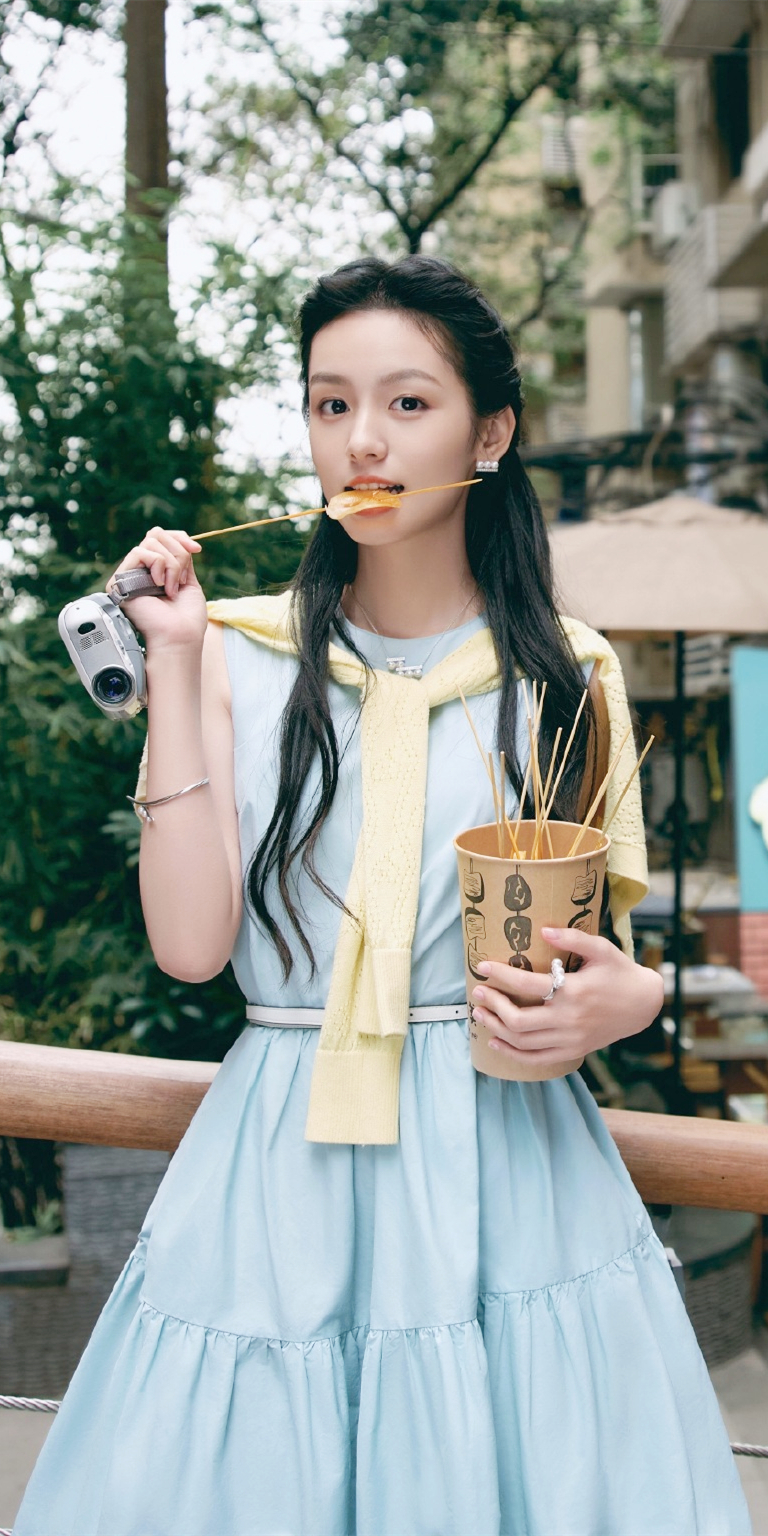 Zhou Ye wallpaper, beautiful Yezi travel fragments, fashion unlimited ...