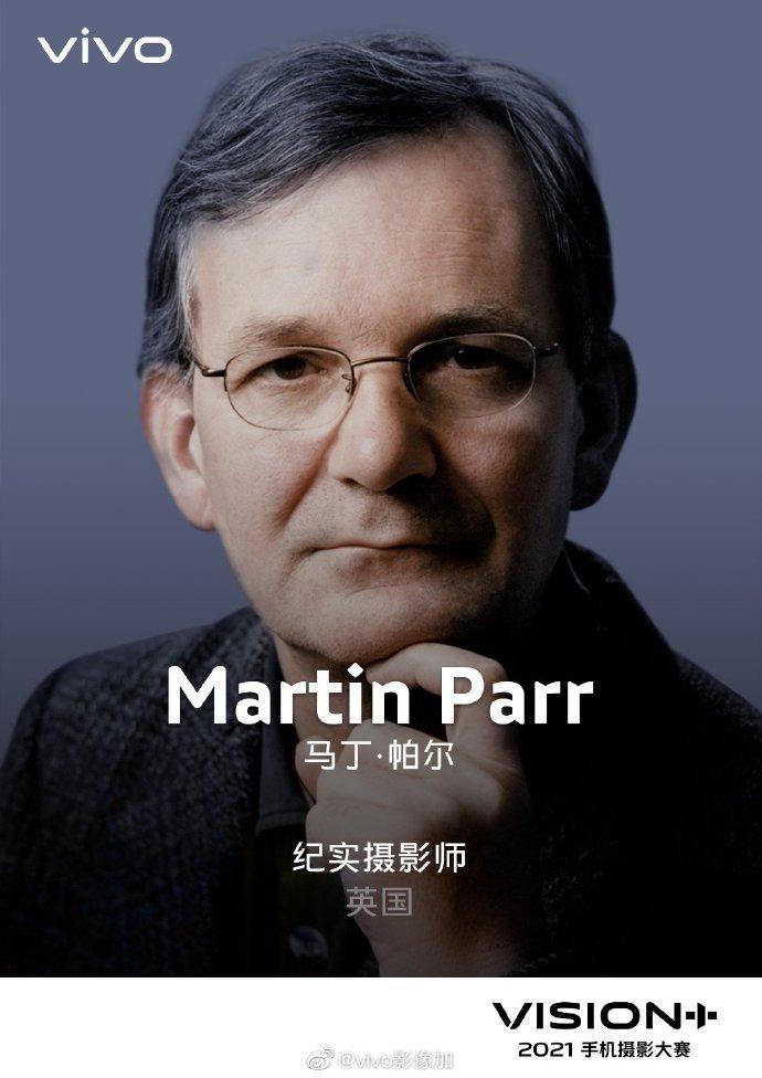 When the photographer meets the mobile phone, Martin Parr shoots daily ...