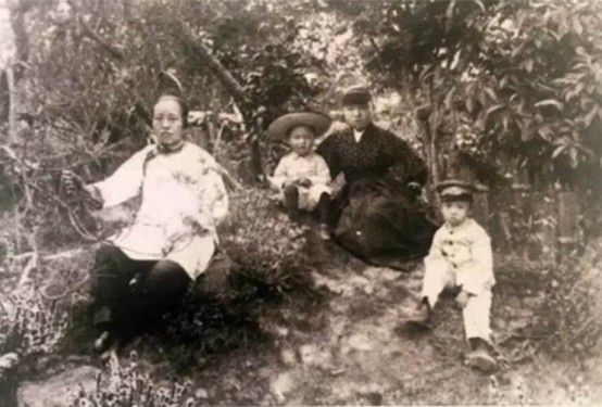 In 1995, the children of the Liang family erected a burial mound in ...
