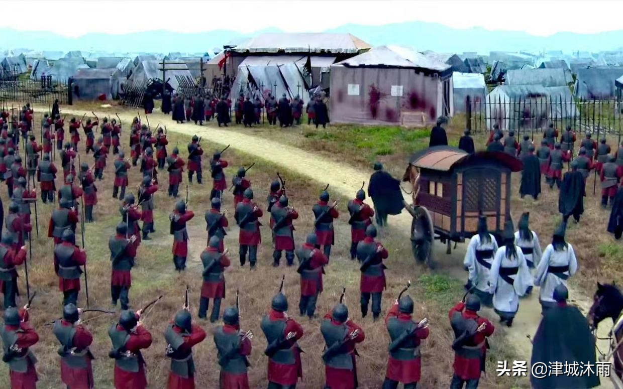 In the Eastern Han Dynasty, Dou Xian attacked the Xiongnu and destroyed ...