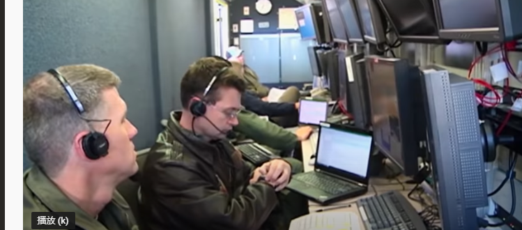 What can the U2 camera at an altitude of 21,000 meters capture? The ...