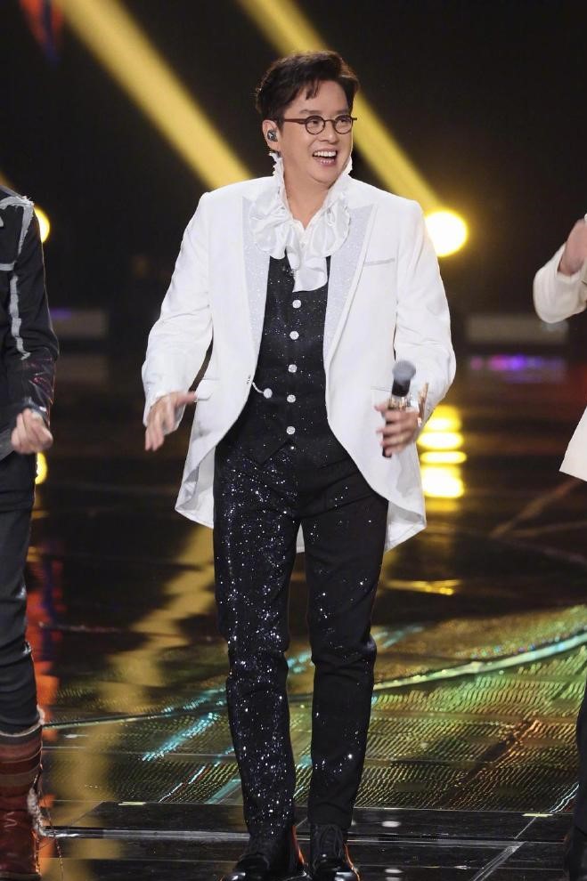 70-year-old Alan Tam and his friend spent the winter solstice in the ...