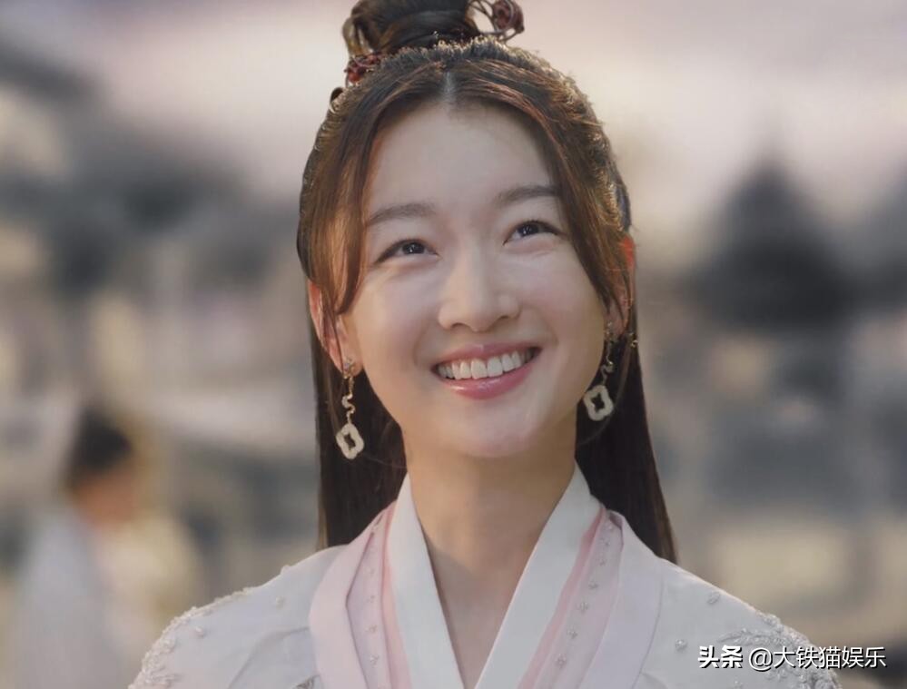 Face slapped, Zhou Dongyu's first costume drama "Eternal Jue Chen", did ...