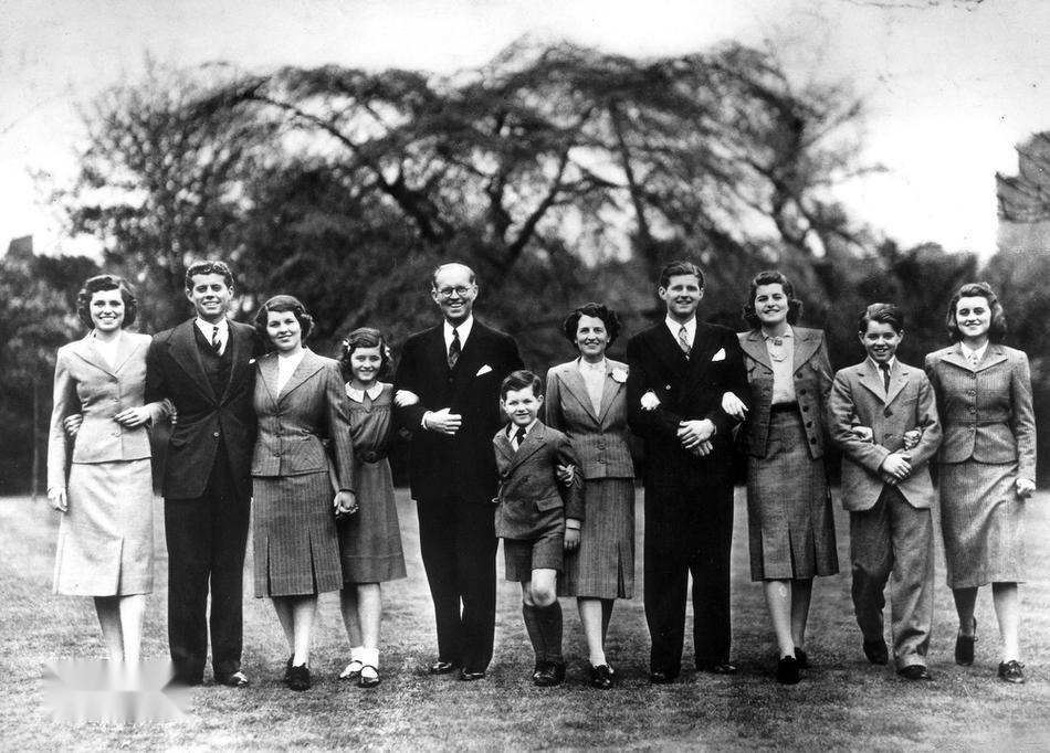 What is meant by the "blue blood noble WASP" of American upper class ...