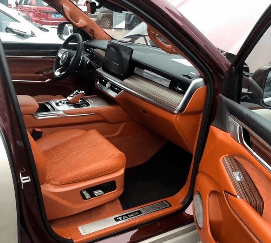 The tank 500 customized version of the real car appeared on the street ...