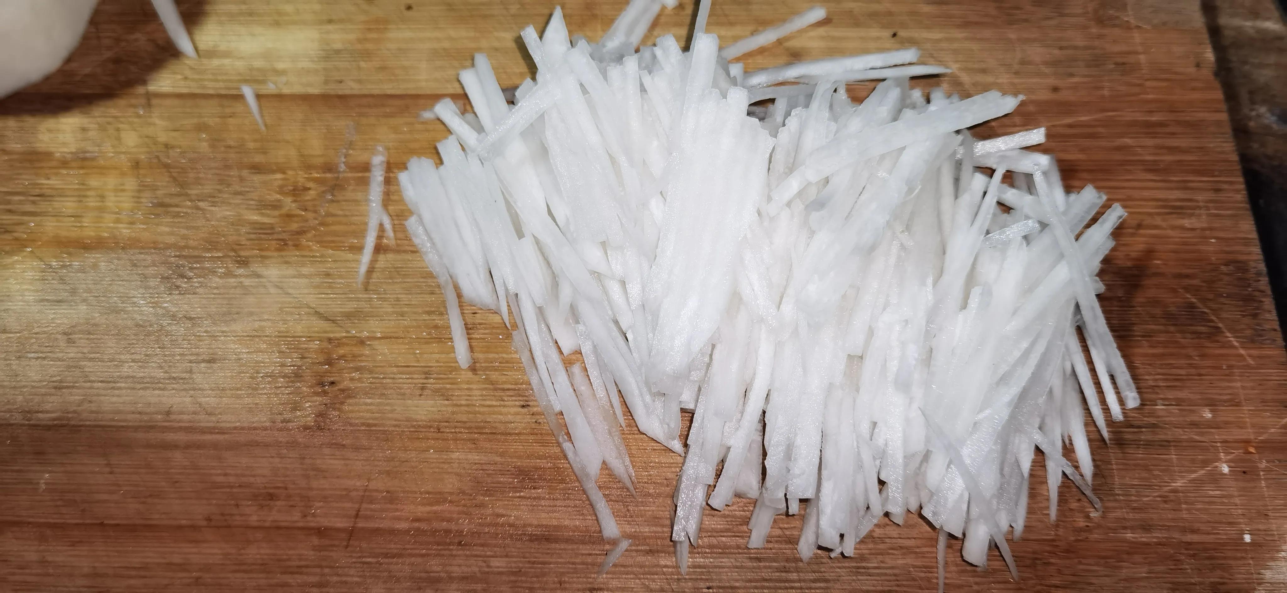 The shredded radish with these two items is absolutely delicious - iMedia