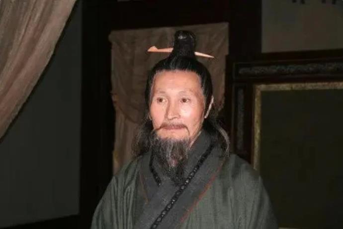 The four ancient ancestor gods, one demon, one holy, one demon and one ...