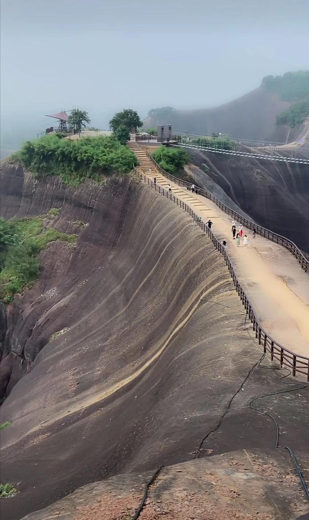 Appreciation of the scenery of Gaoyiling in Chenzhou, Hunan () - iNEWS