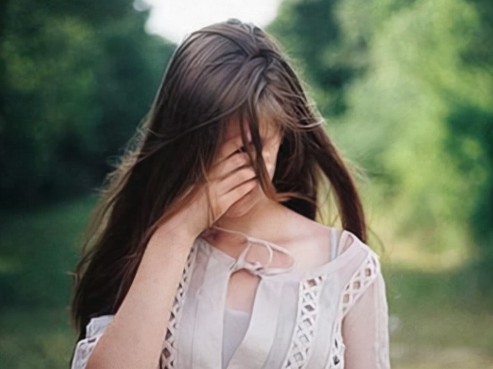 Autumn soothes the liver and relieves depression, low back pain, leg ...