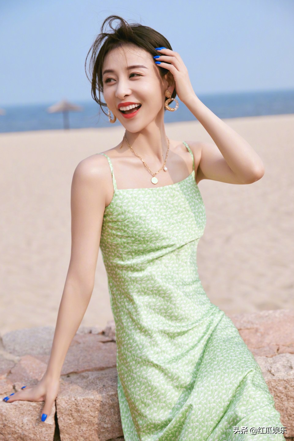 Time goes back and forth, you are still light, Jia Qing's beauty is ...