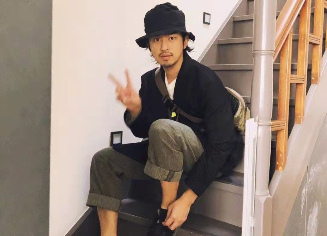 He has been in love with his girlfriend for many years but has not ...