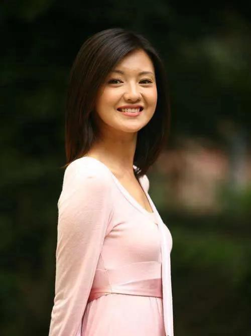 Actress Fu Jing, her style is still - iNEWS