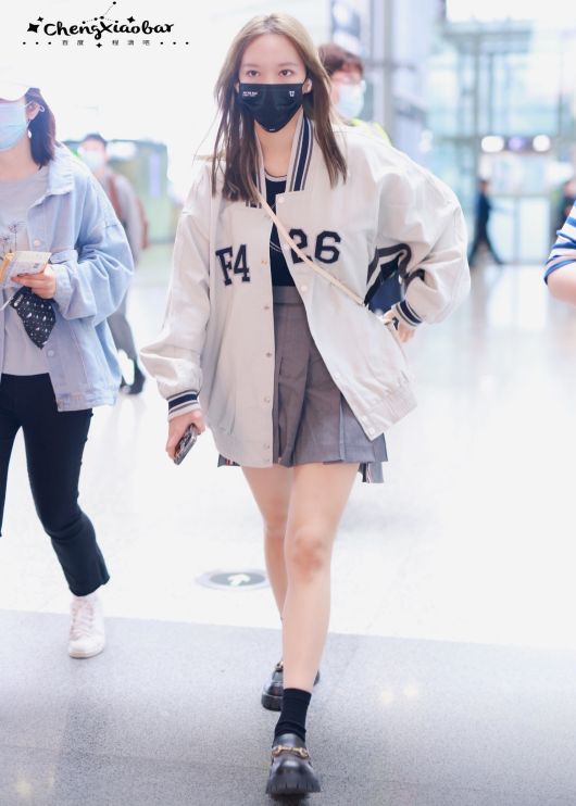 Cheng Xiao donated 100,000 yuan and was said to be "fake charity ...