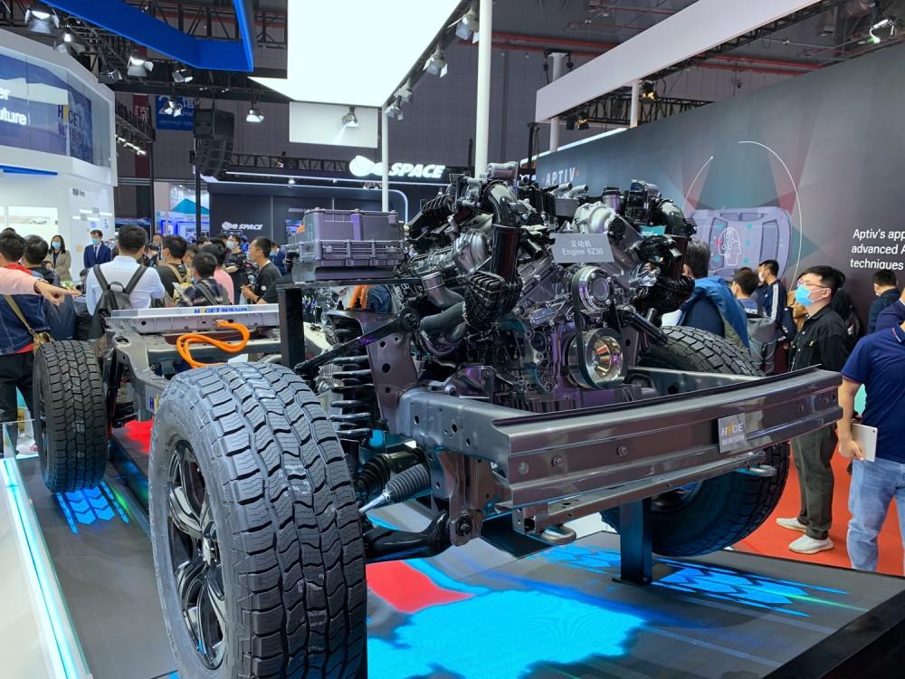 Tank 600 real car exposure, with 3.0T+9AT - iNEWS