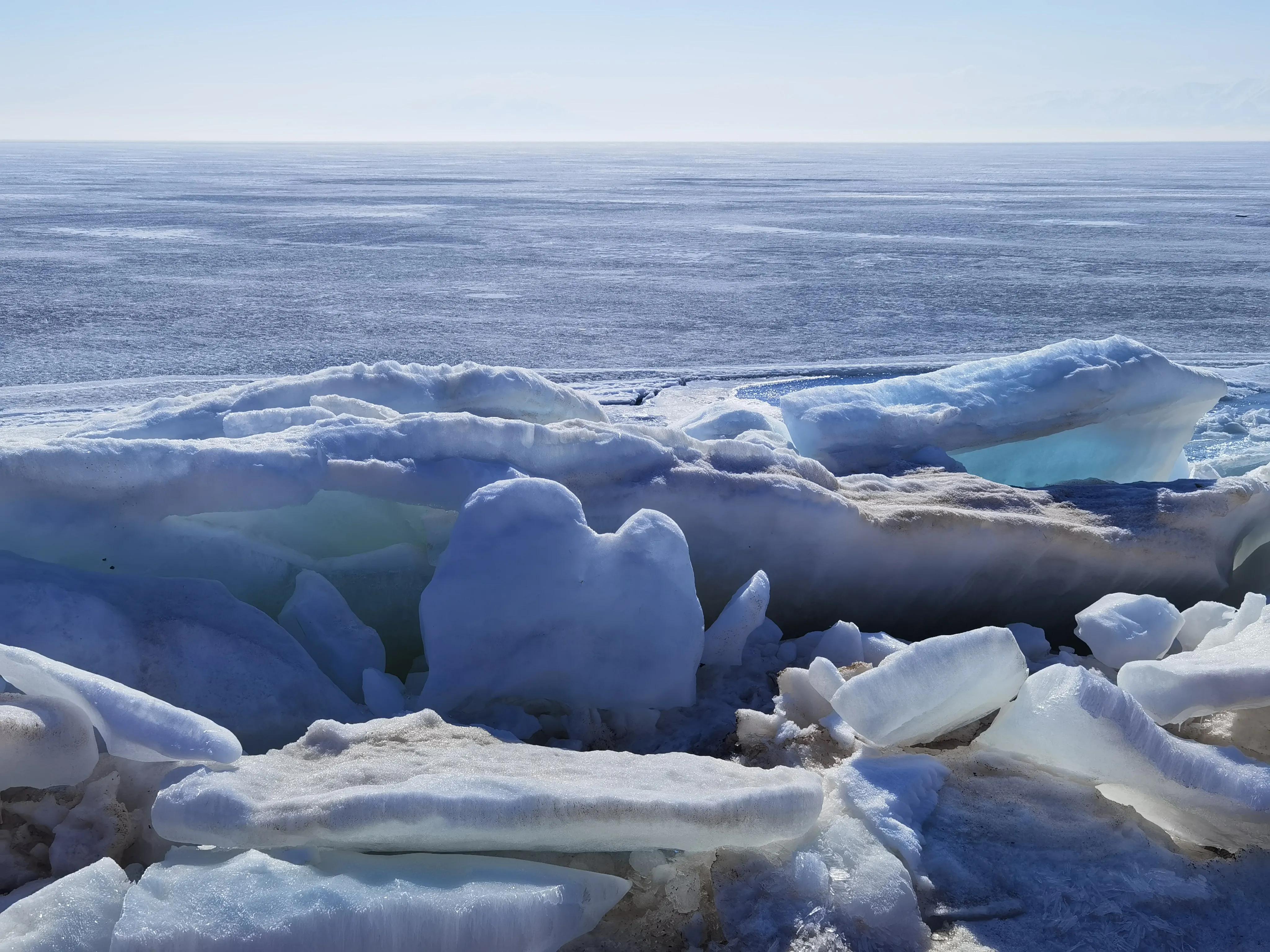 In April, go to Sailimu Lake to see the ice tsunami - iNEWS