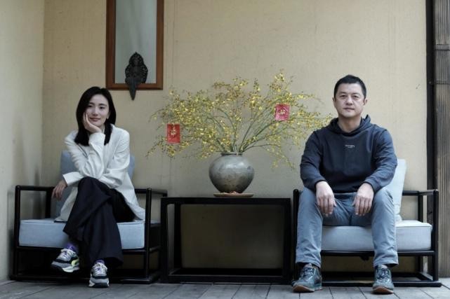 Divided again?Li Yapeng celebrates his 50th birthday, but the beauty ...