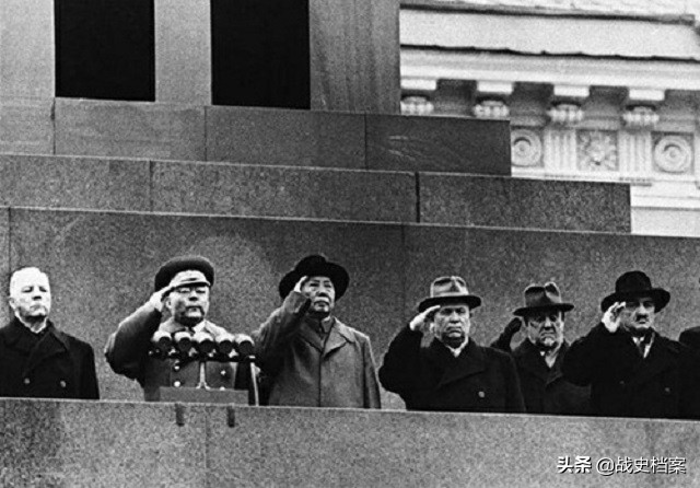 Mao Zedong's first visit to the Soviet Union was at the time of Stalin ...