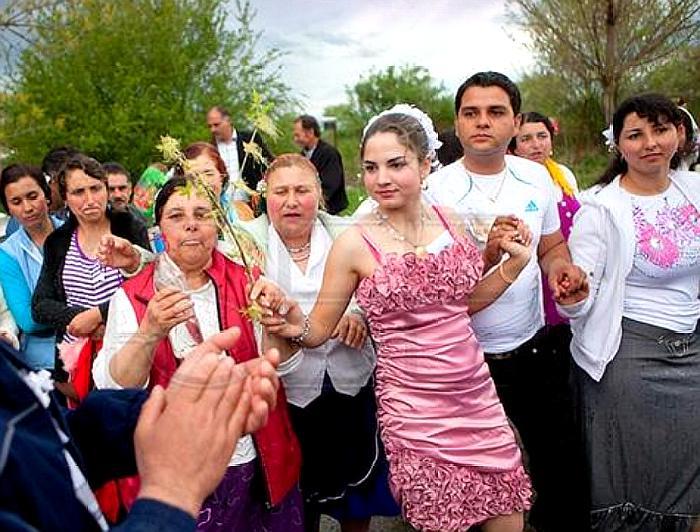 Bulgaria's "bridal market", beautiful women are very popular and can ...