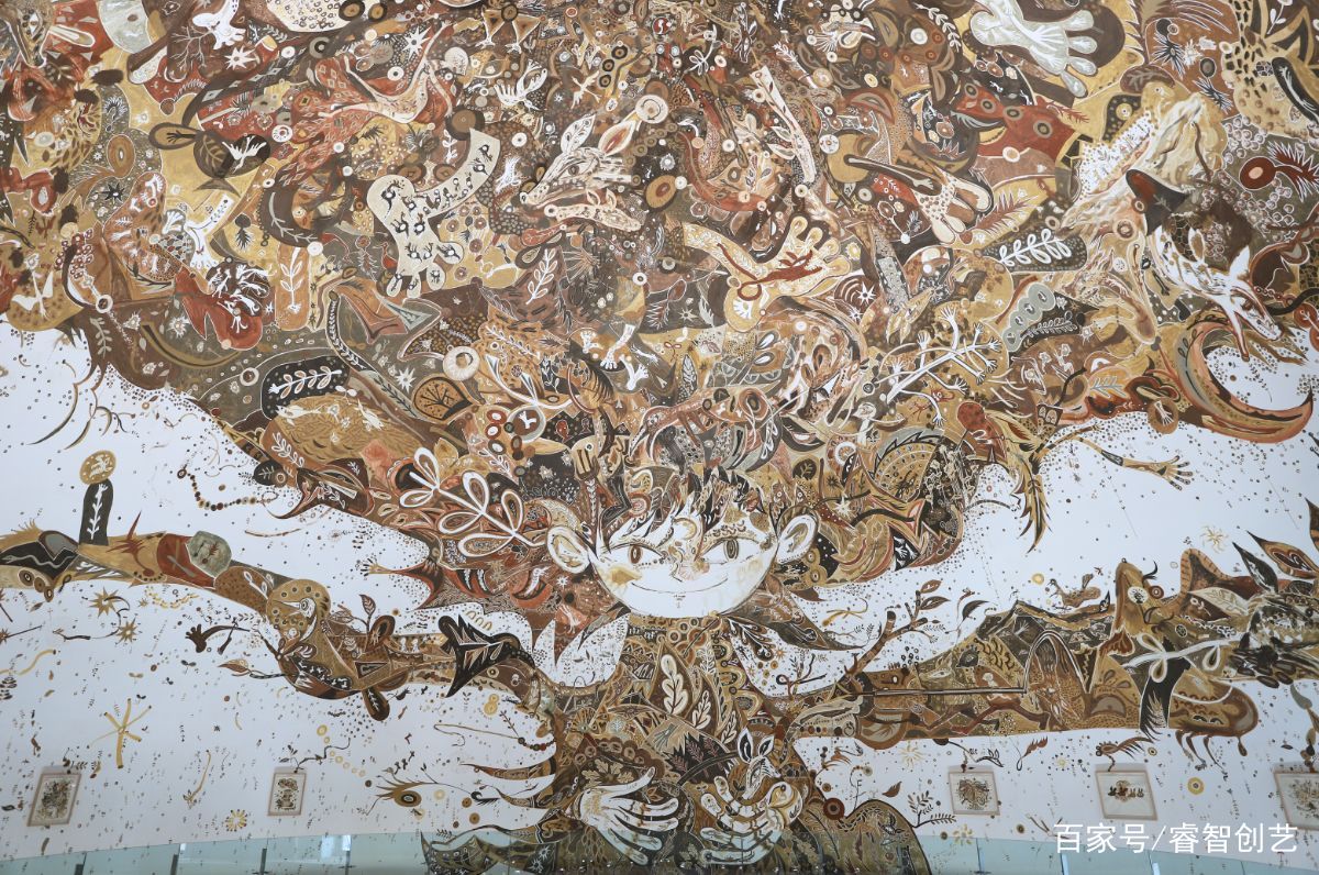 A clay mural full of vitality and Zen by Japanese artist Yusuke Asai ...