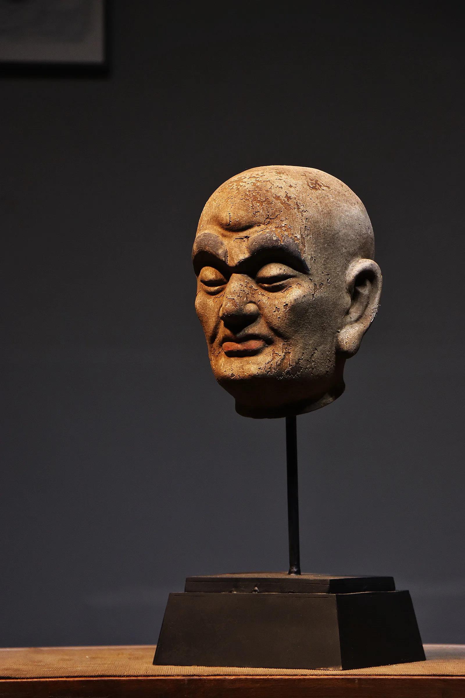 Phoebe Painted · Luohan Head - iNEWS