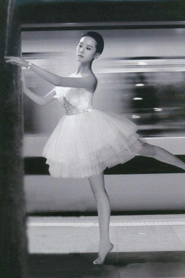 Stars in ballet costumes, Liu Shishi, Jingtian is elegant and ...