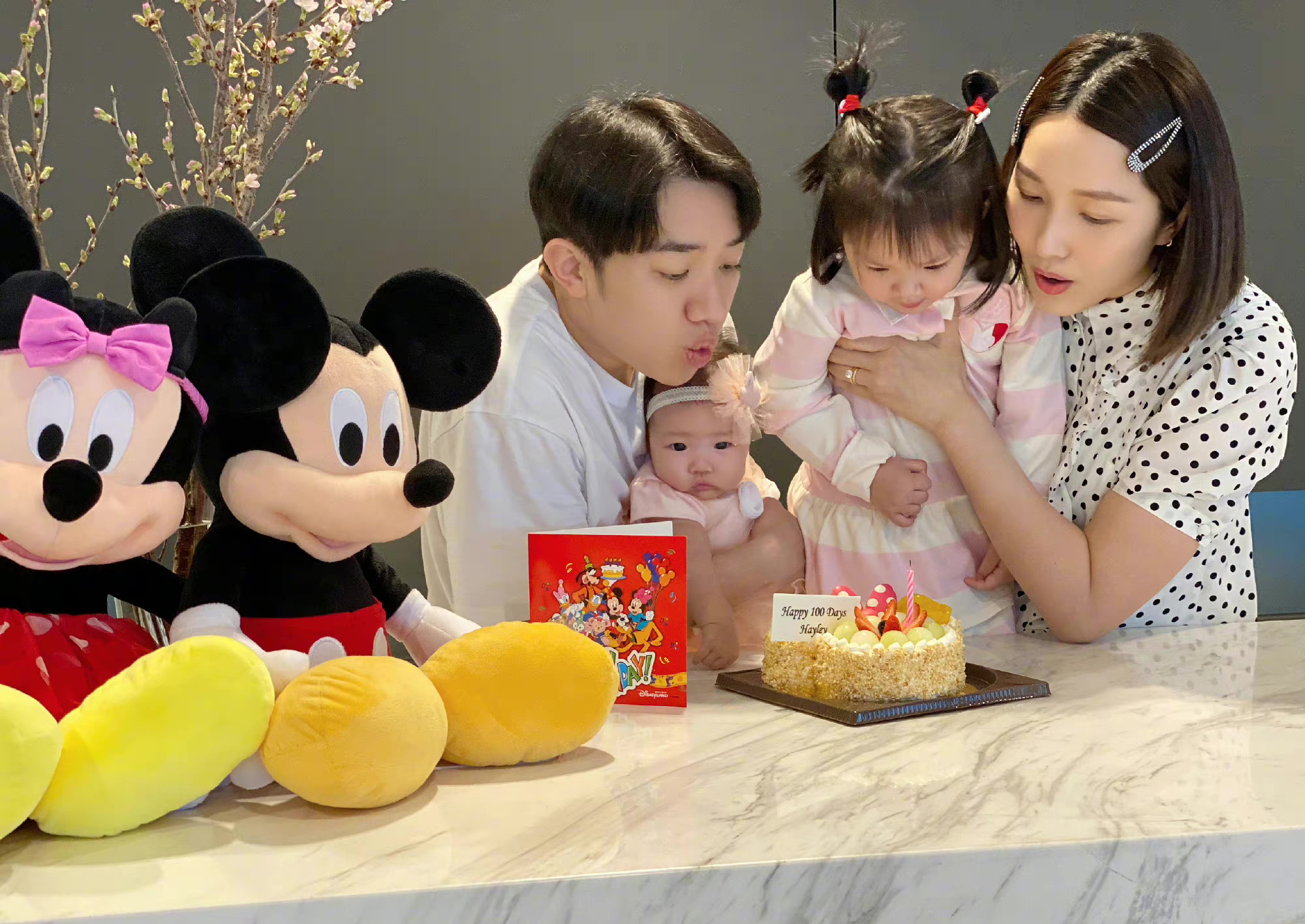 Wang Zulan produced the Hong Kong version of "Singer" and revealed that ...