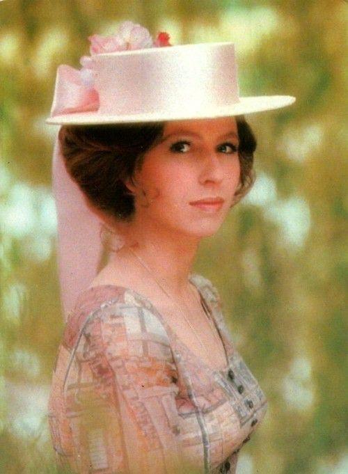 Princess Anne's 21st birthday photo revealed!Looks arrogant, contempt ...