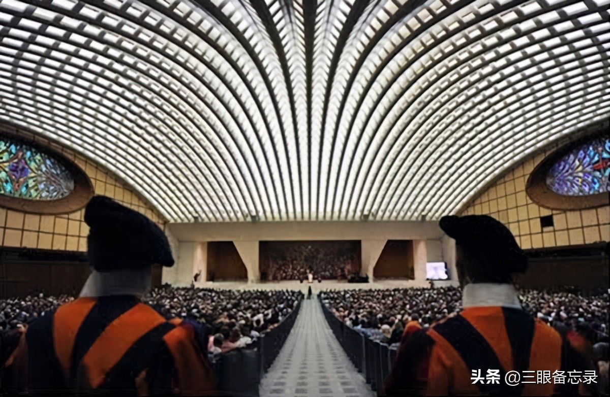 The dark secret behind the Papal Hall in the Vatican, the symbolism of ...