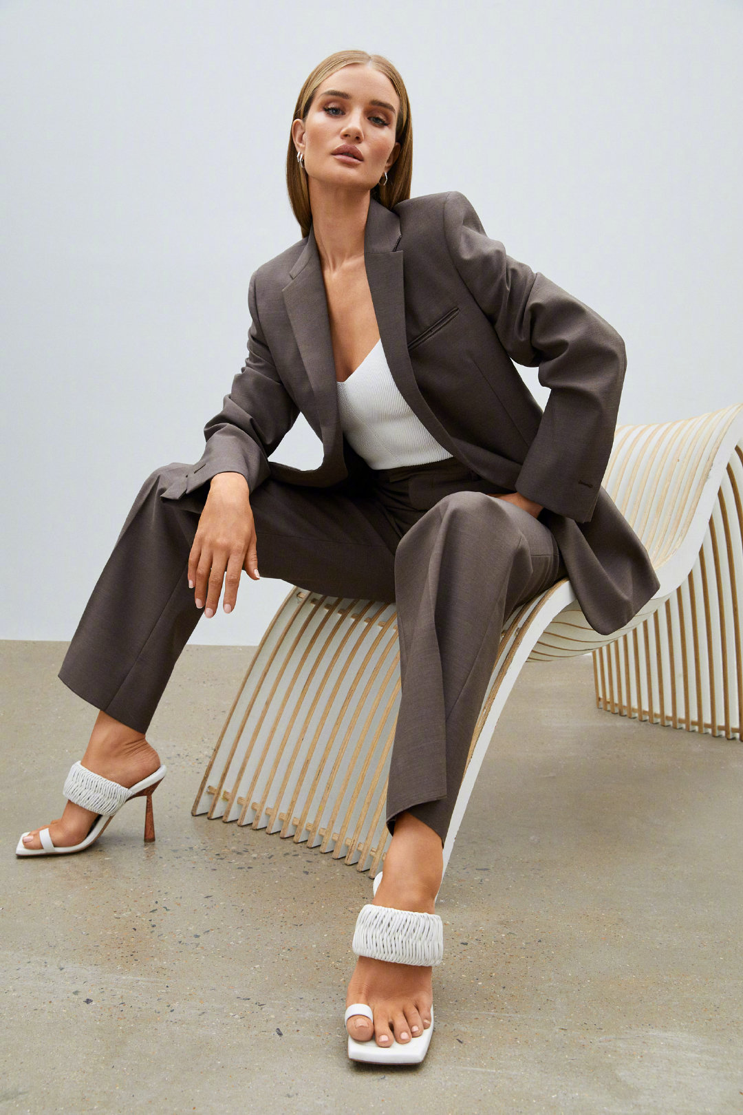 Stanson's wife is tit, the thick lips are too tempting, it is a woman ...