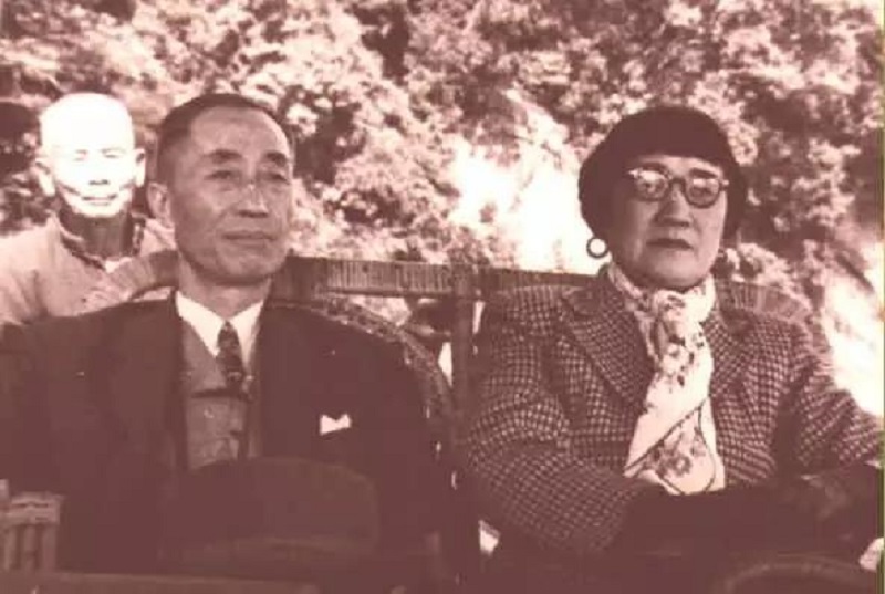 Jiang Biwei: After leaving Xu Beihong, she became Zhang Daofan's lover ...