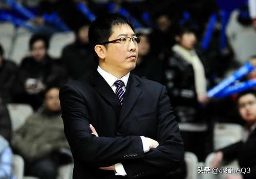 Against Biao Kobe, dunk Pippen-"China Jordan" Hu Weidong - iNEWS