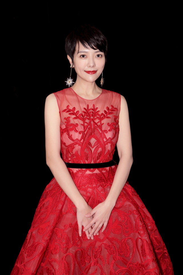 Aggrieved housewife Yang Lele: Dare to wake Wang Han when the amniotic ...