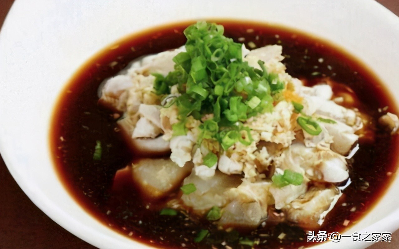 There are several special delicacies worth tasting in Wenzhou. Apart ...