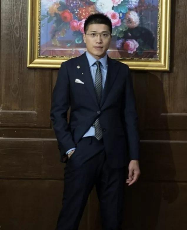 Human low-quality male Xu Qingen - iNEWS