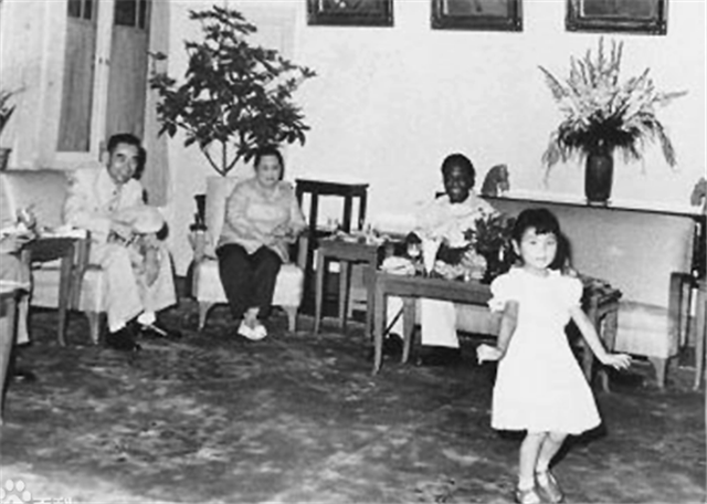 Song Qingling people: I have to stay in the United States for studying ...